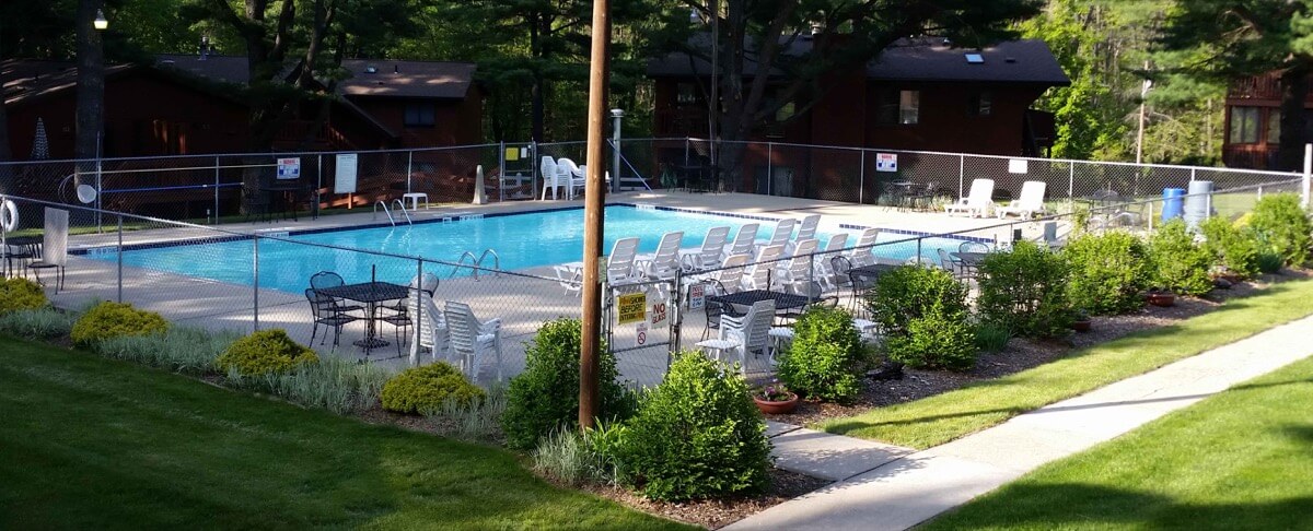 Cabin Rentals in Wisconsin Dells - Island Pointe Resort