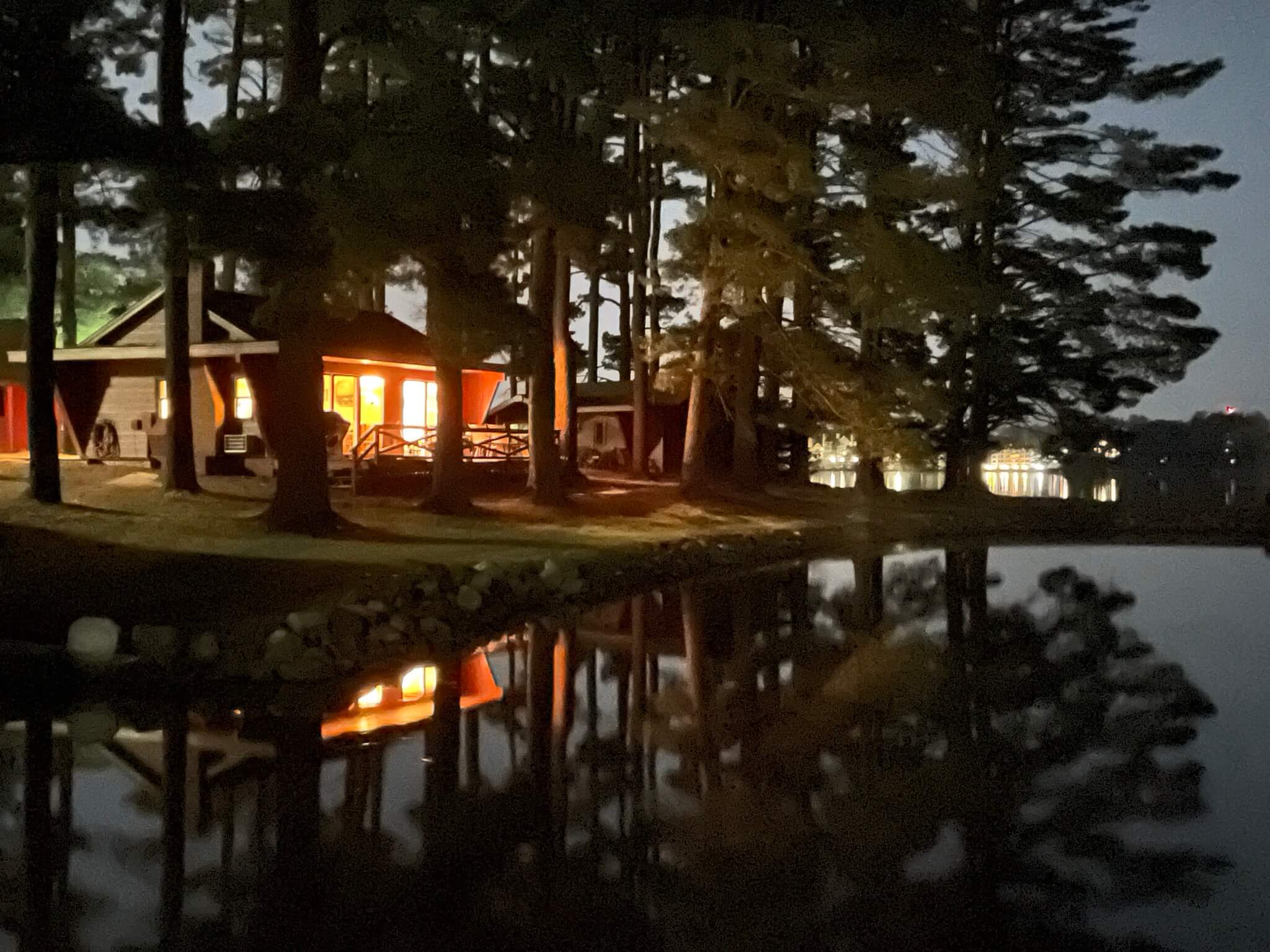 Cabin Rentals in Wisconsin Dells - Island Pointe Resort
